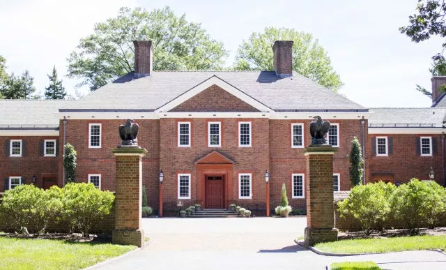 History of Victorine and Samuel Homsey, founders of Homsey Architects